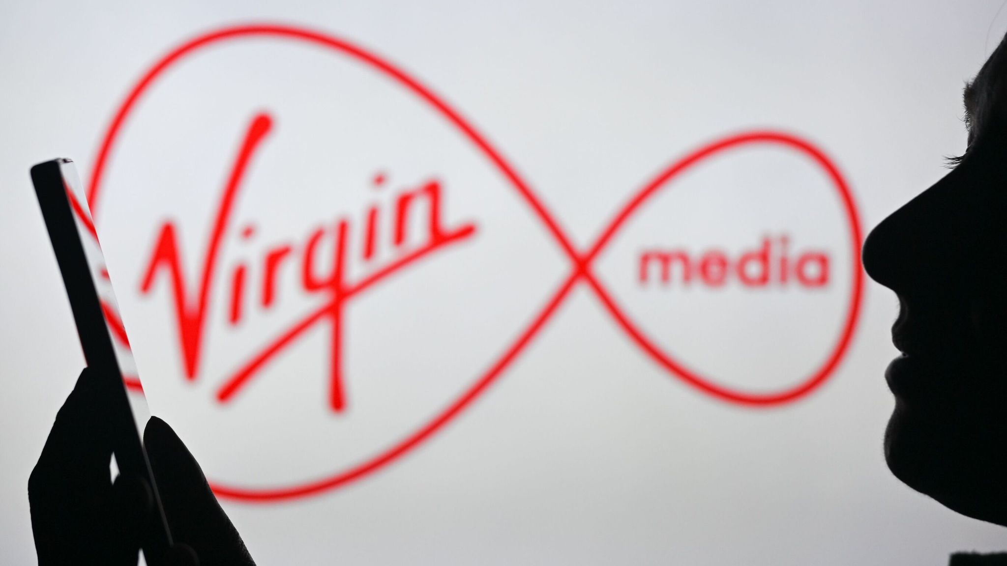 Virgin Media customers left without internet as provider suffers ...