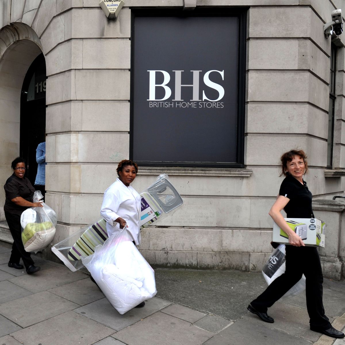 WH Smith to become latest high street giant to disappear – what are the ...