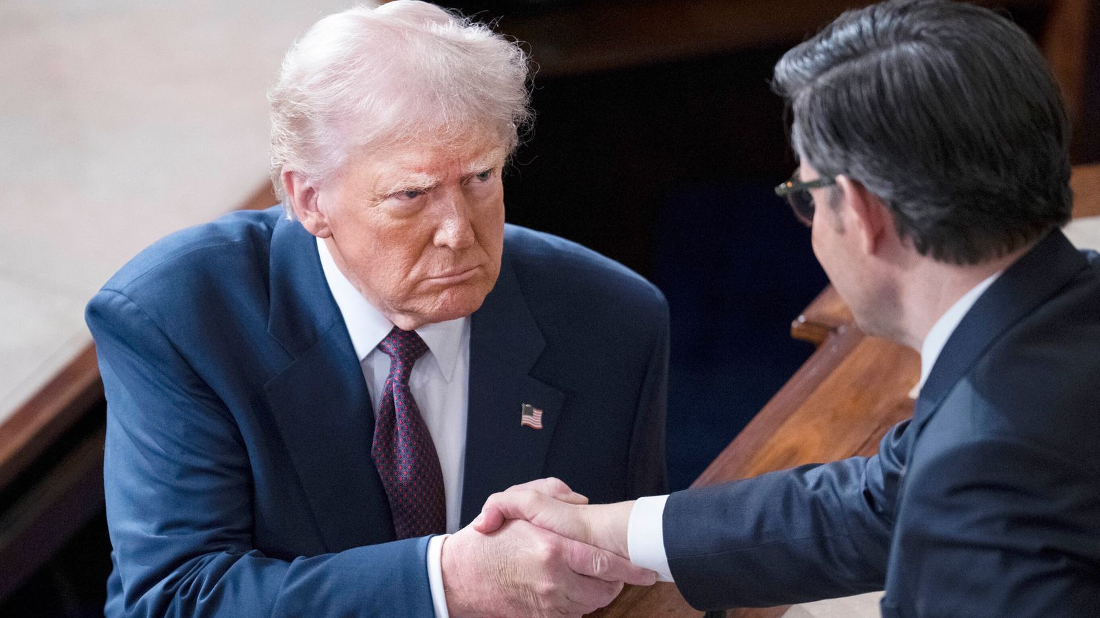 Trump latest: US expected to scale back Mexico and Canada tariffs ...