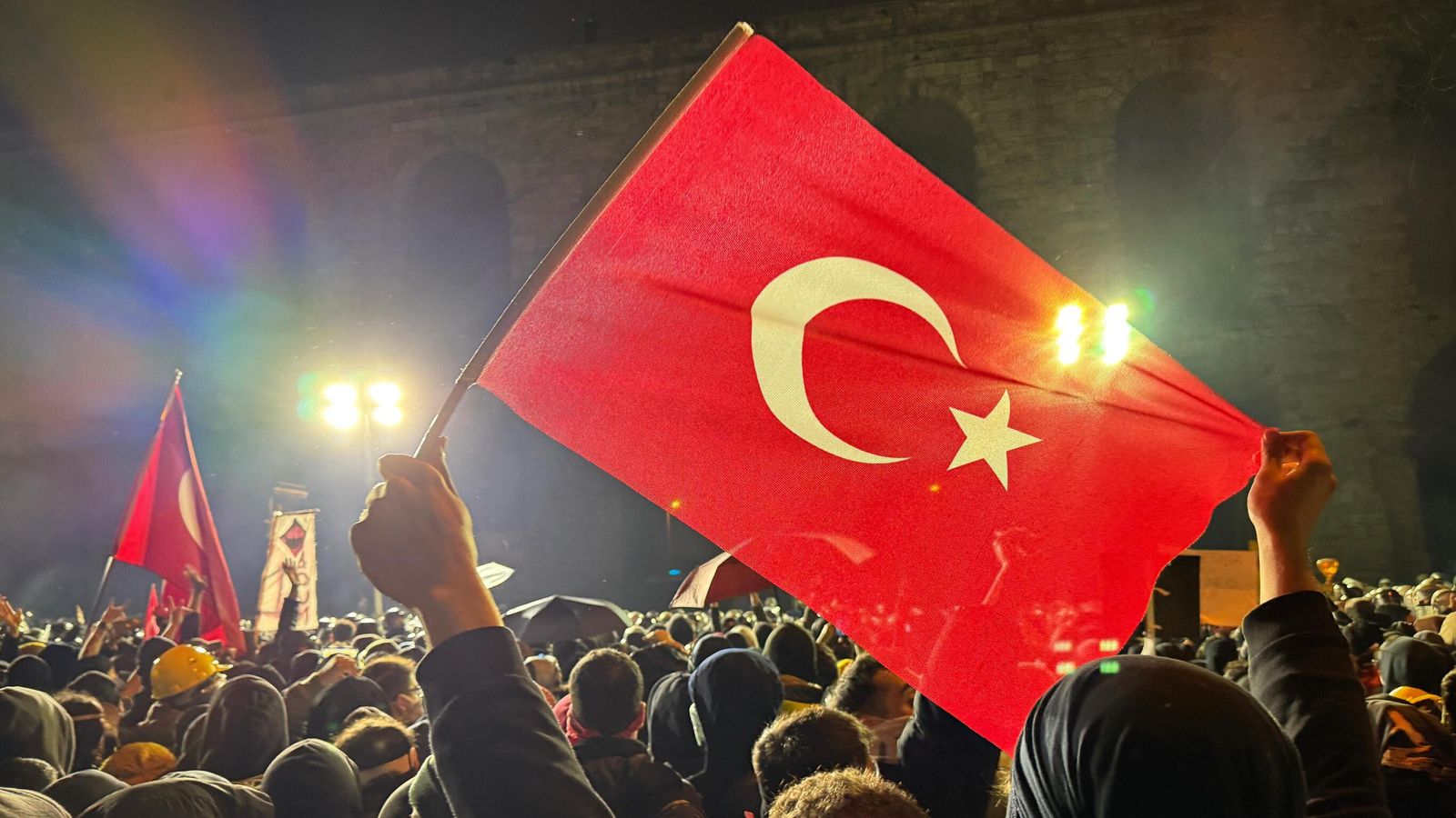 Protests continue in Turkey after the arrest of Istanbul mayor Ekrem ...