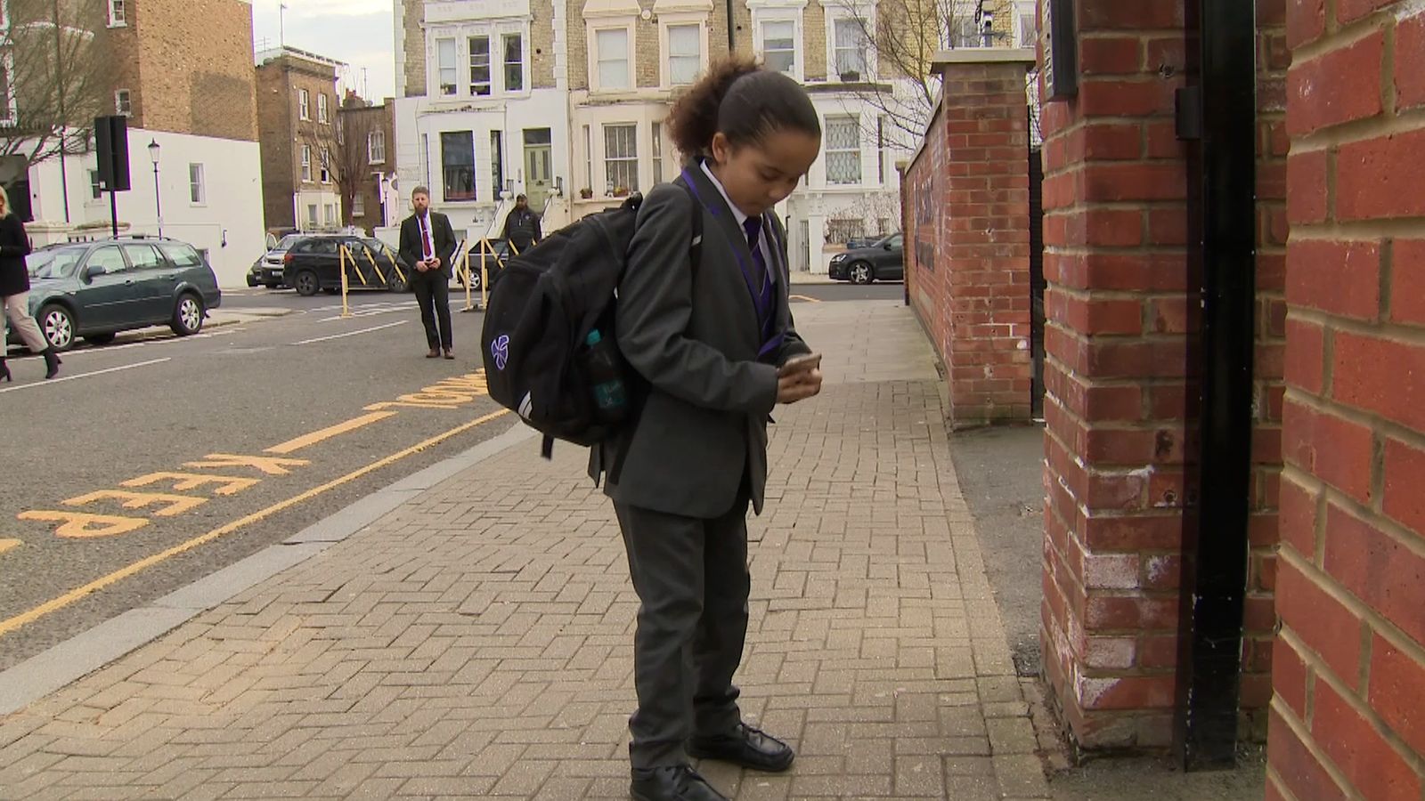 Children banned from social media? What is happening with the Safer ...