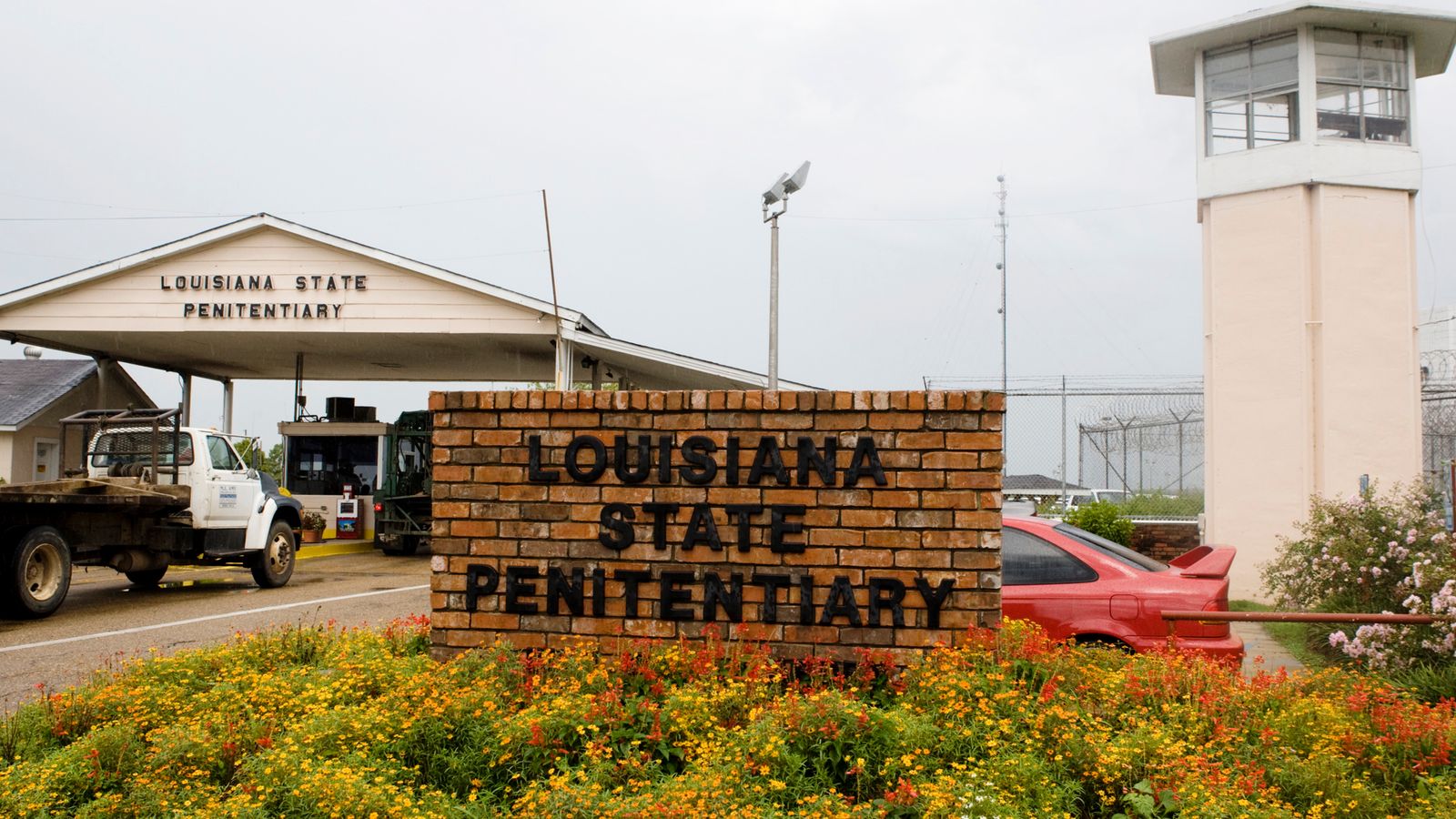 Death row inmate in US executed using nitrogen gas after Supreme Court ...