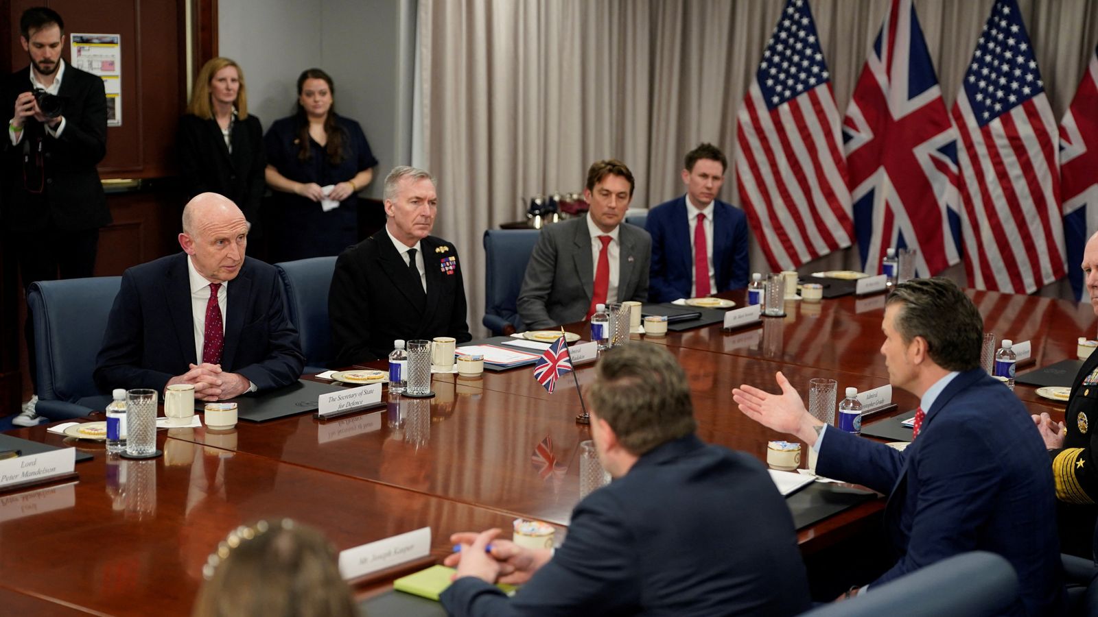 Ukraine war latest: British and US defence secretaries hold talks after ...