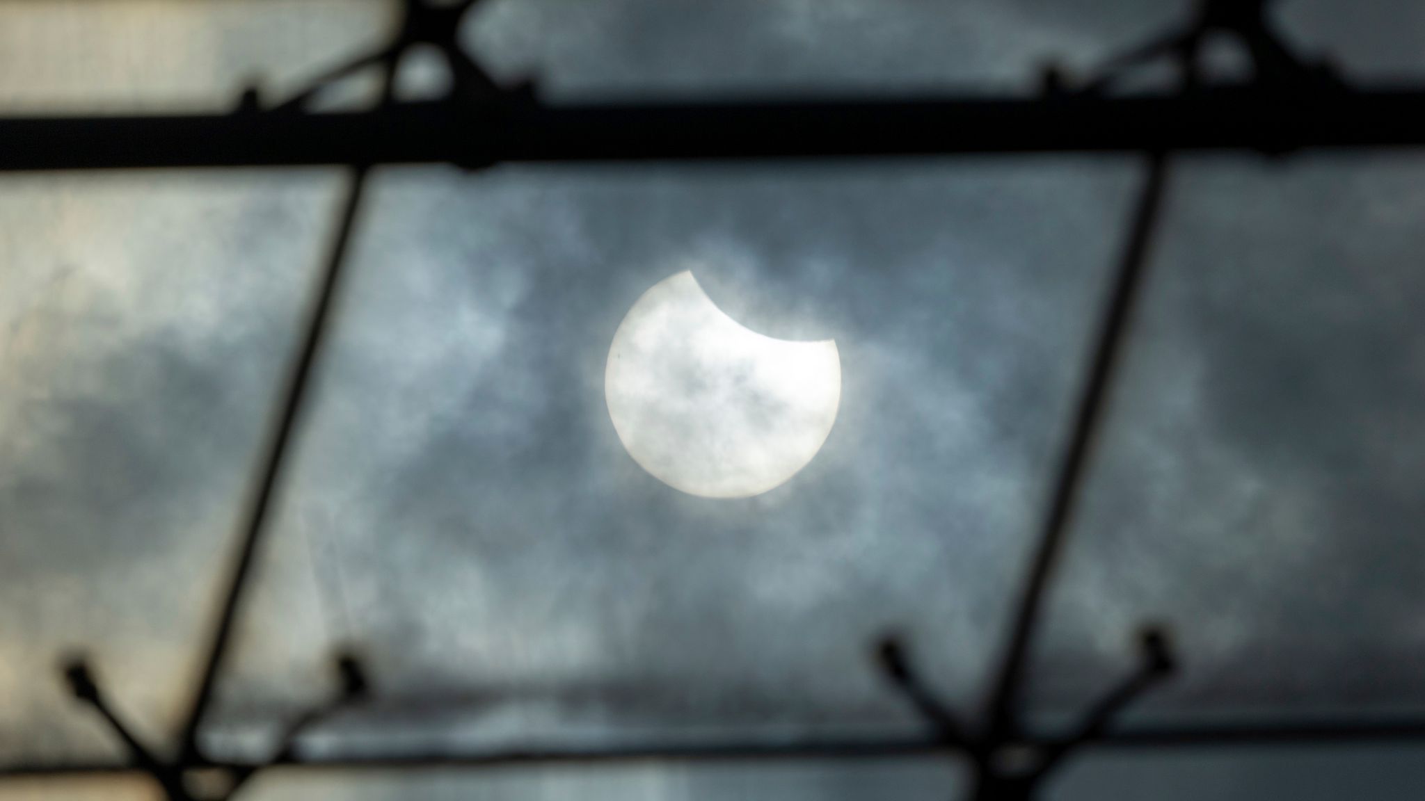 'Experiencing the solar system for yourself': Sun obscured over the UK ...