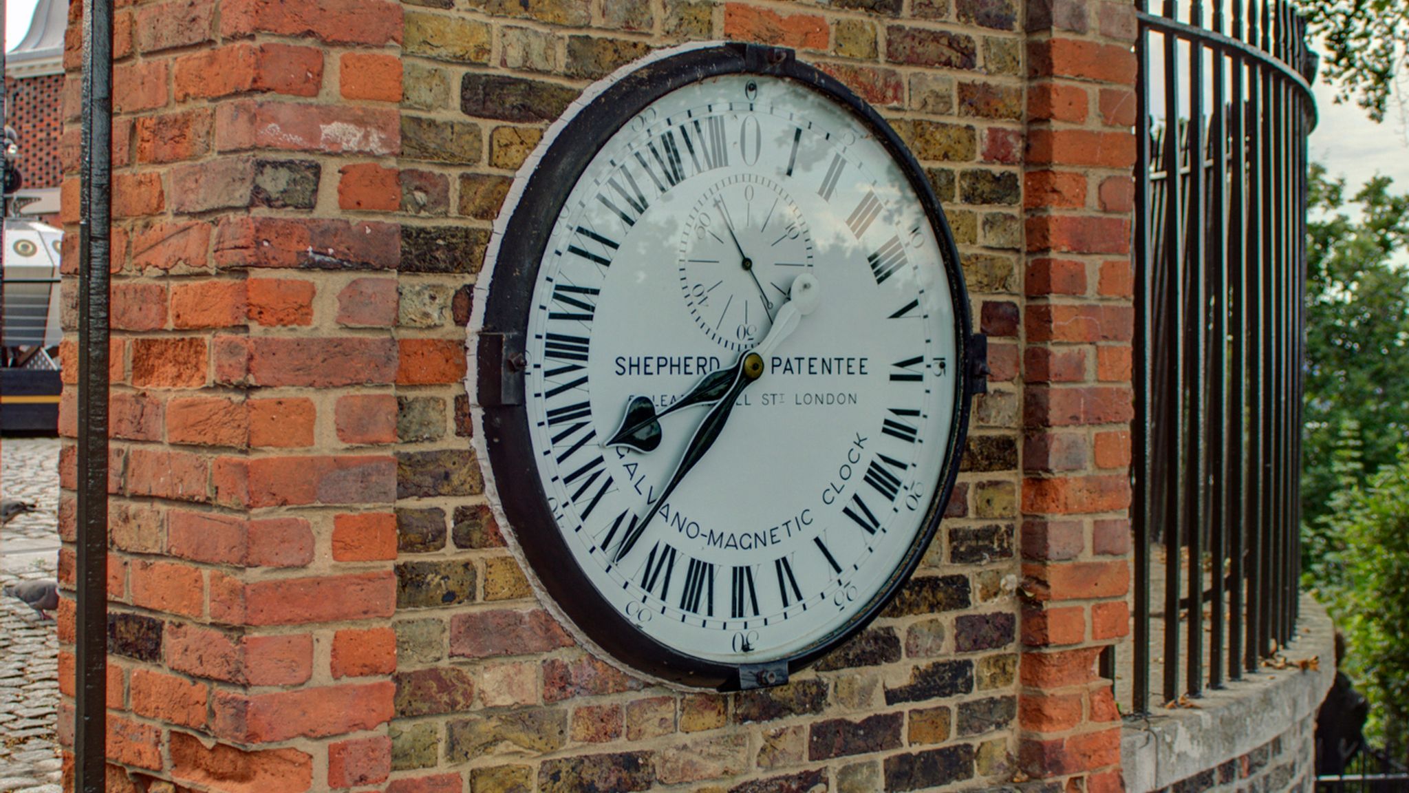 Clocks have gone back - but should daylight savings be scrapped ...