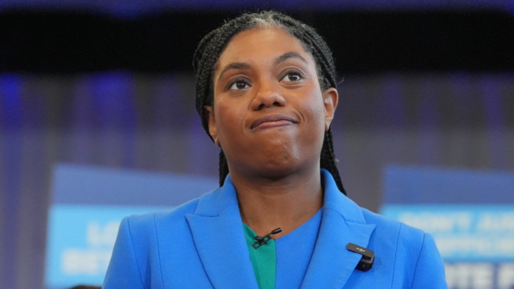 Kneecap apologise to families for 'kill your MP' remarks | Ents & Arts ...