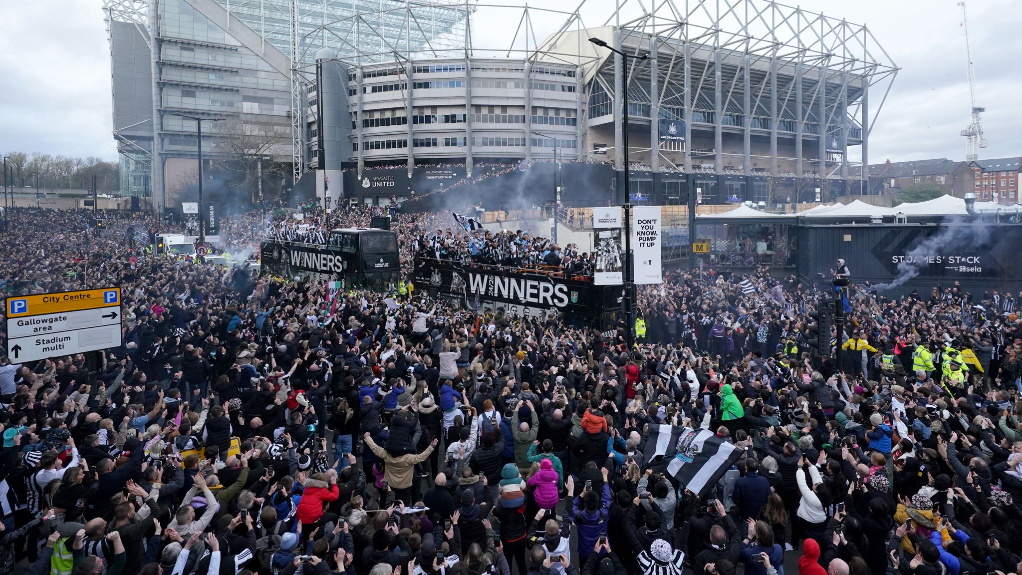 Newcastle United fans line the streets to mark club's historic cup win ...