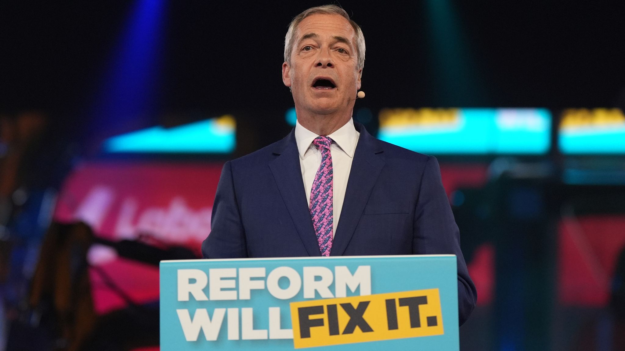 Reform UK promised 'biggest rally in modern political history' - but it ...