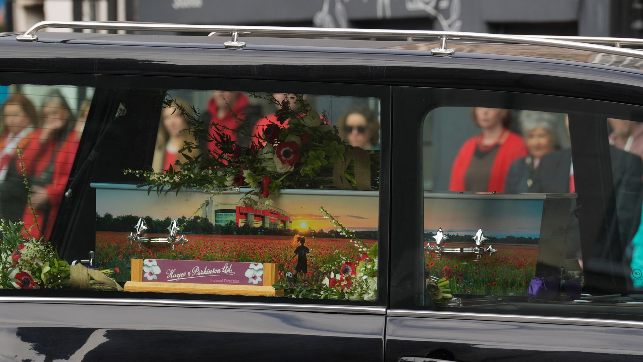 Poppy Atkinson: Funeral held for schoolgirl Manchester United fan who ...
