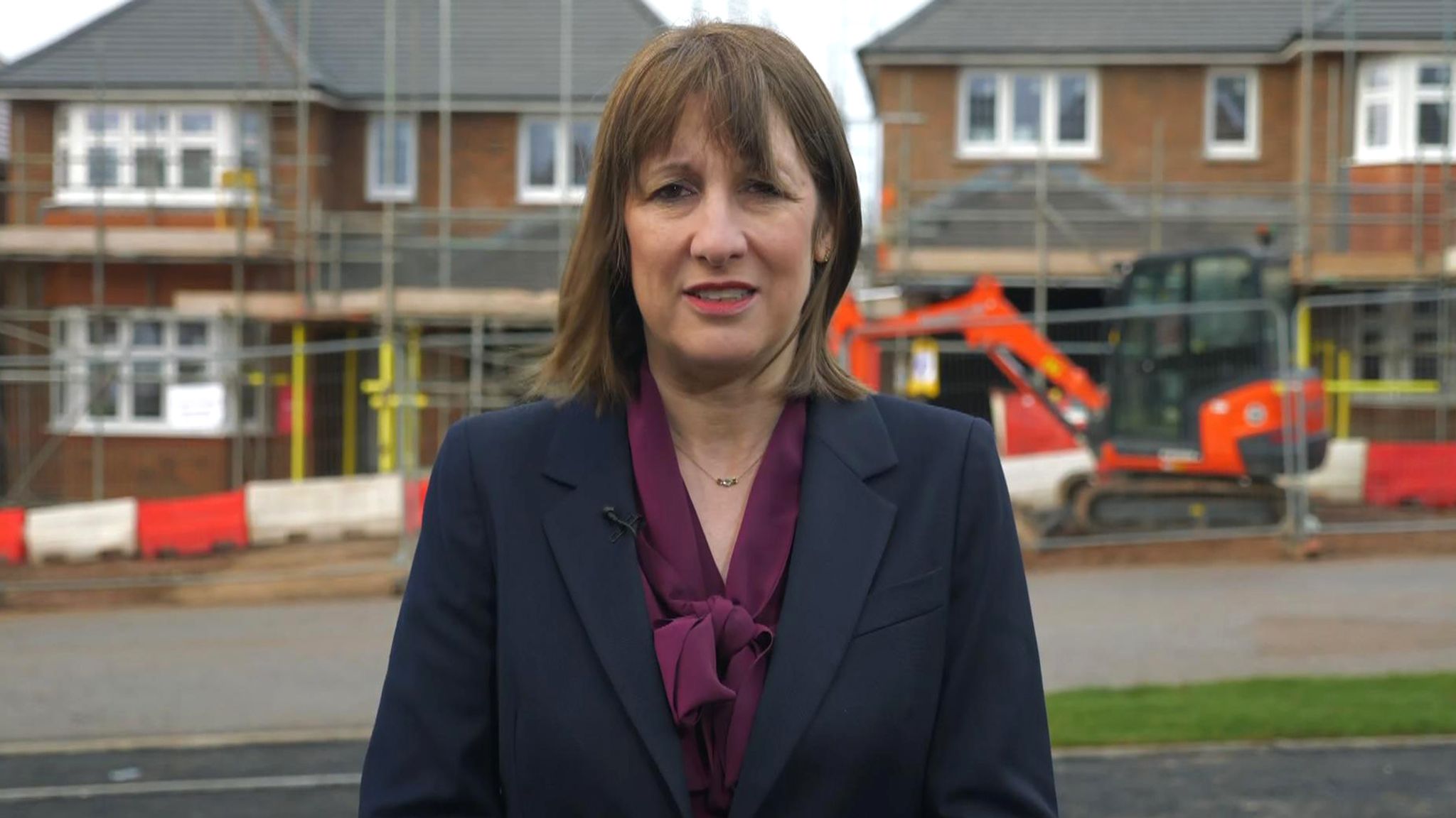 UK will 'keep all options on the table' amid Trump's trade wars, PM ...