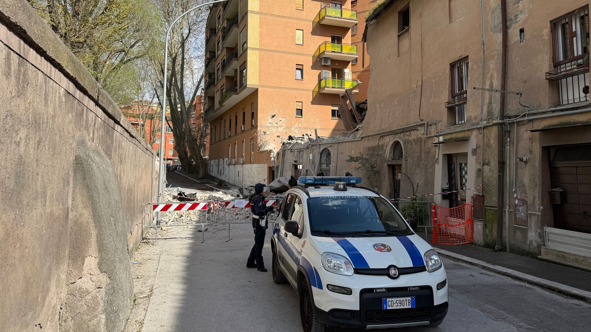 British tourist in hospital seriously injured after Rome explosion ...
