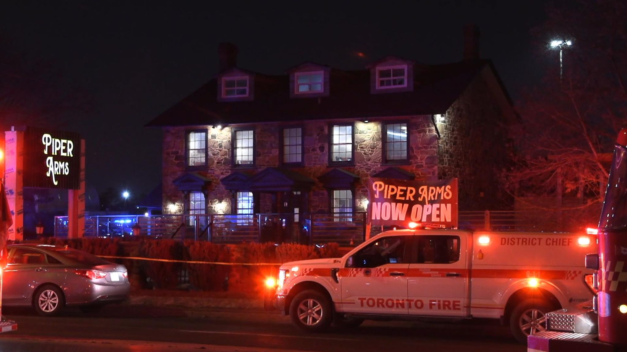 Police hunting for three suspects after 12 injured in Toronto shooting ...