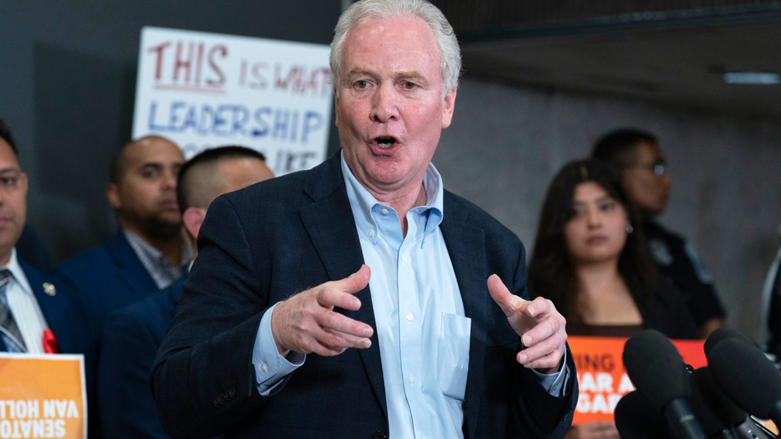 Man wrongly deported to El Salvador 'traumatised' by mega-prison - as ...