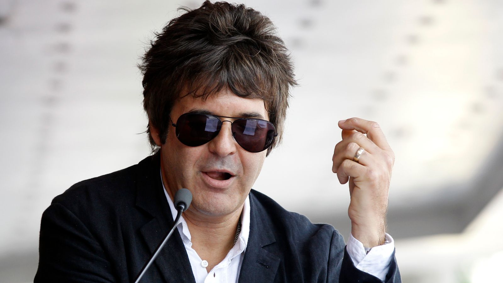 'The heartbeat of Blondie': Drummer Clem Burke dies aged 70 | US News | Sky News