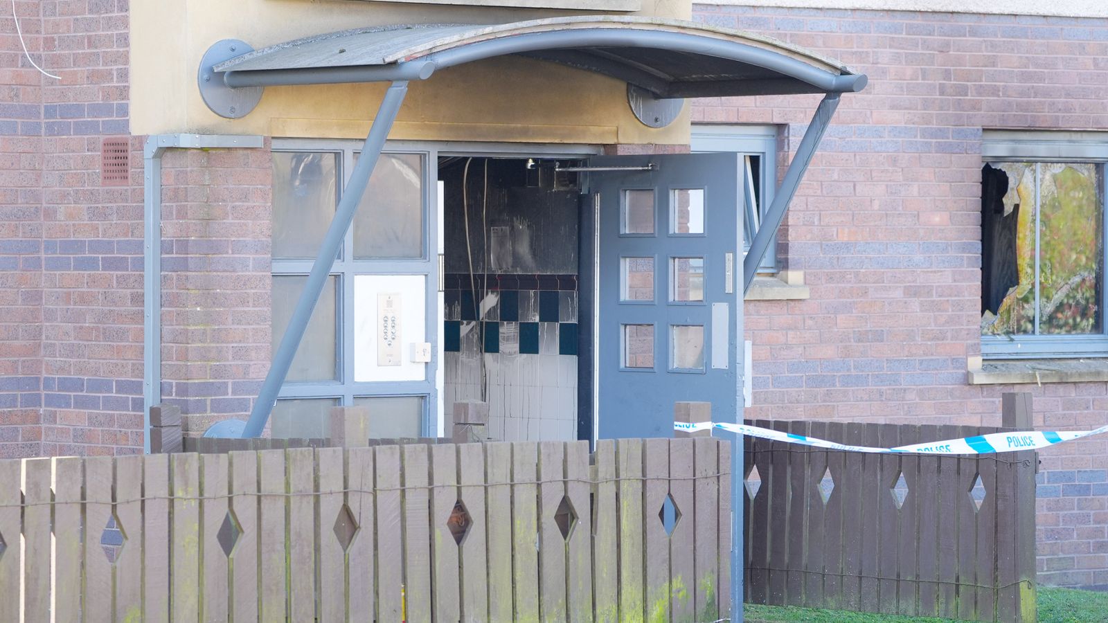 Seven people in hospital and homes evacuated after Paisley fire | UK ...