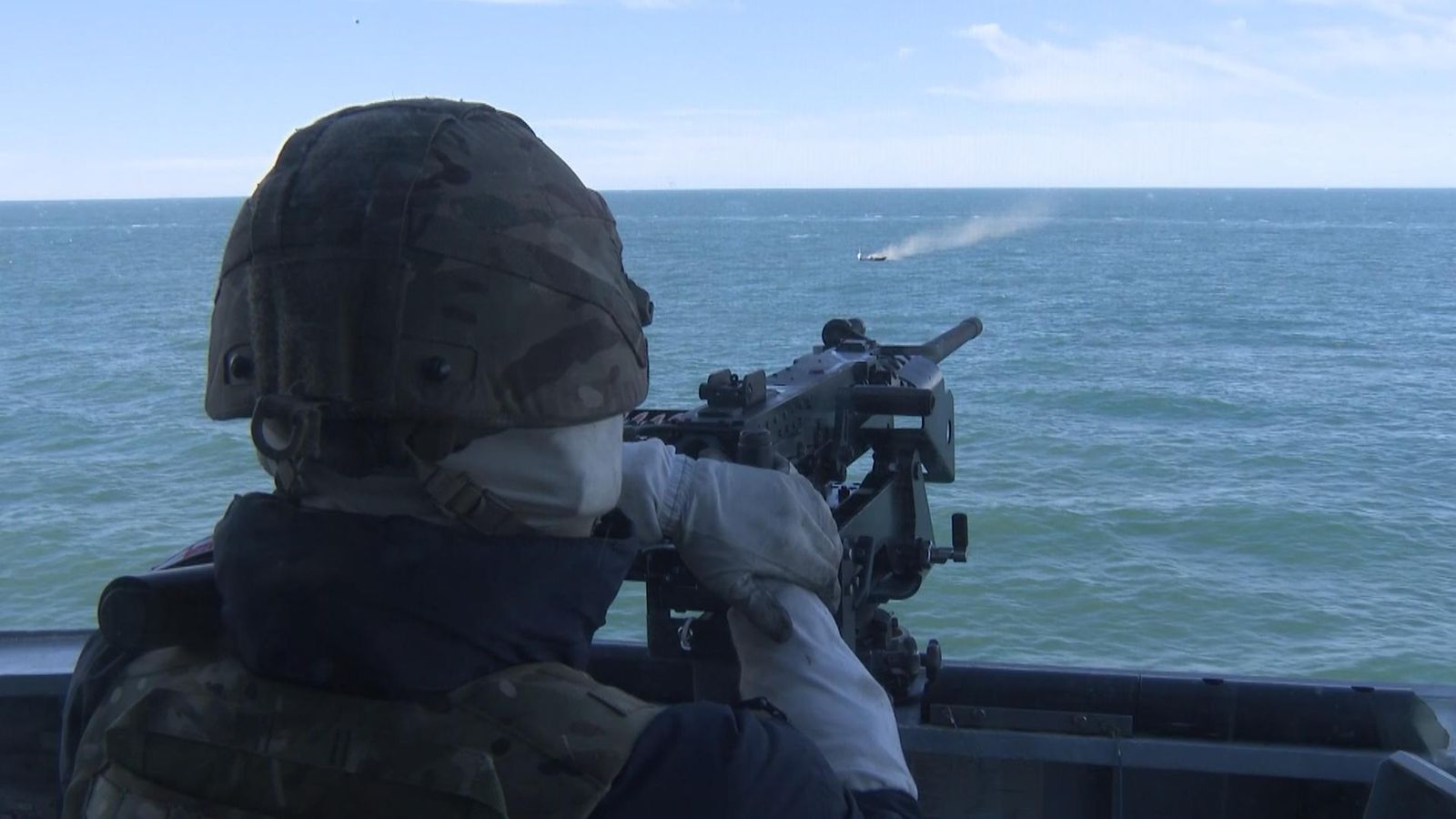 Royal Navy warship takes out air and sea drones in 'realistic' exercise ...