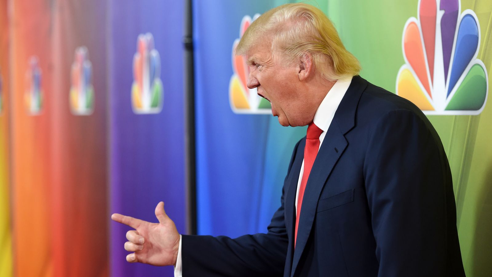 Money and grotesque flattery: The art of doing a deal with Donald Trump ...