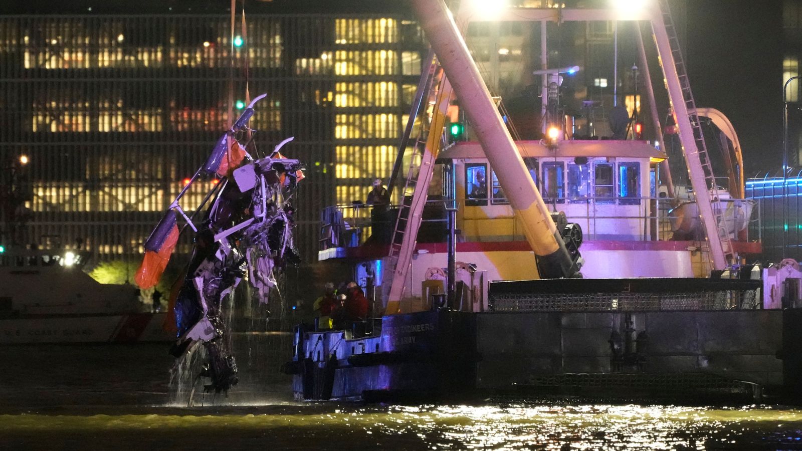 Tech executive and his family die after sightseeing helicopter crashes ...