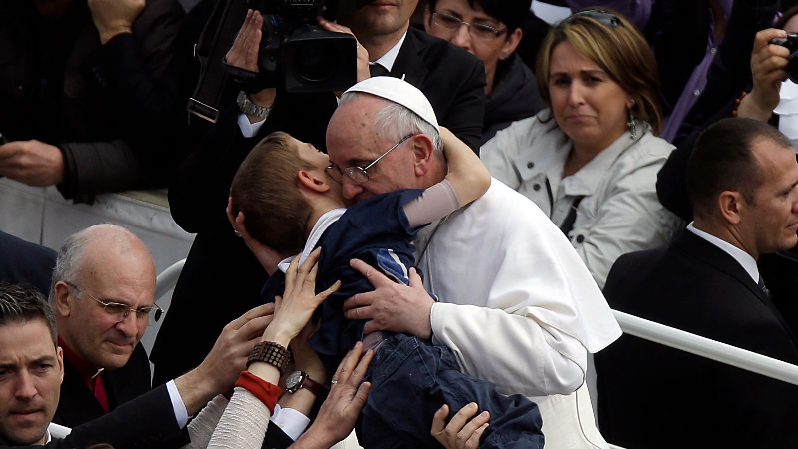Pope Francis 'wanted to be very personal with people', says father ...