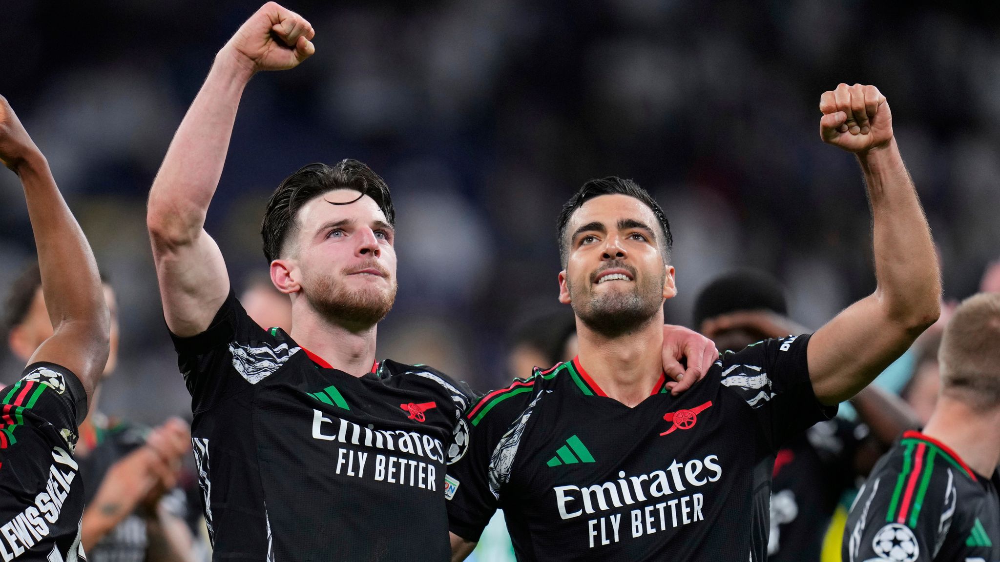 Arsenal reach Champions League semi-final with dramatic win over Real Madrid | UK News | Sky News