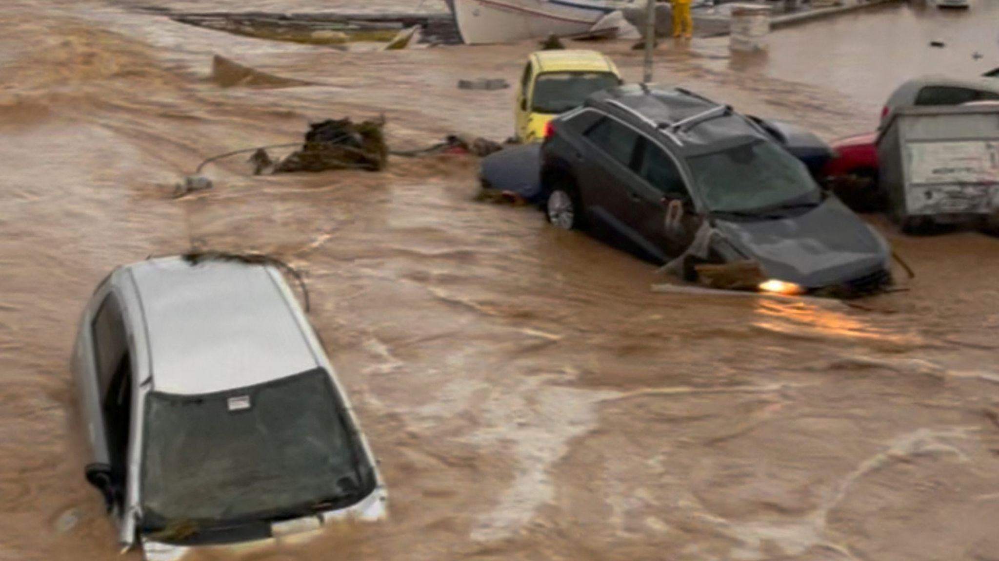 Powerful storm brings flooding to Greek islands Paros and Mykonos ...