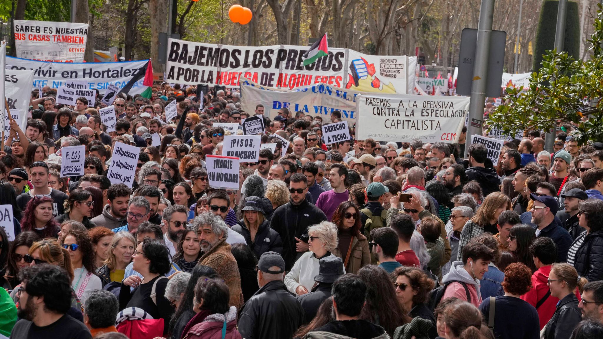 Spain protests: Hundreds of thousands march against housing crisis ...