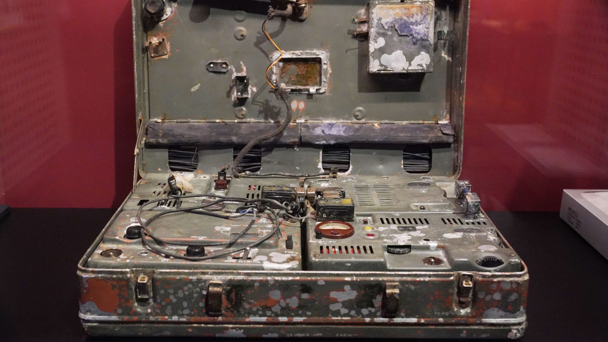 Lemon for invisible ink, spy's briefcase and IRA mortar bomb on display ...