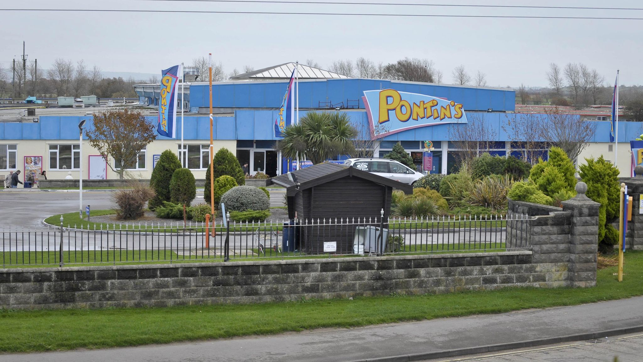 Pontins owner in court over death of grandmother after ceiling collapse ...