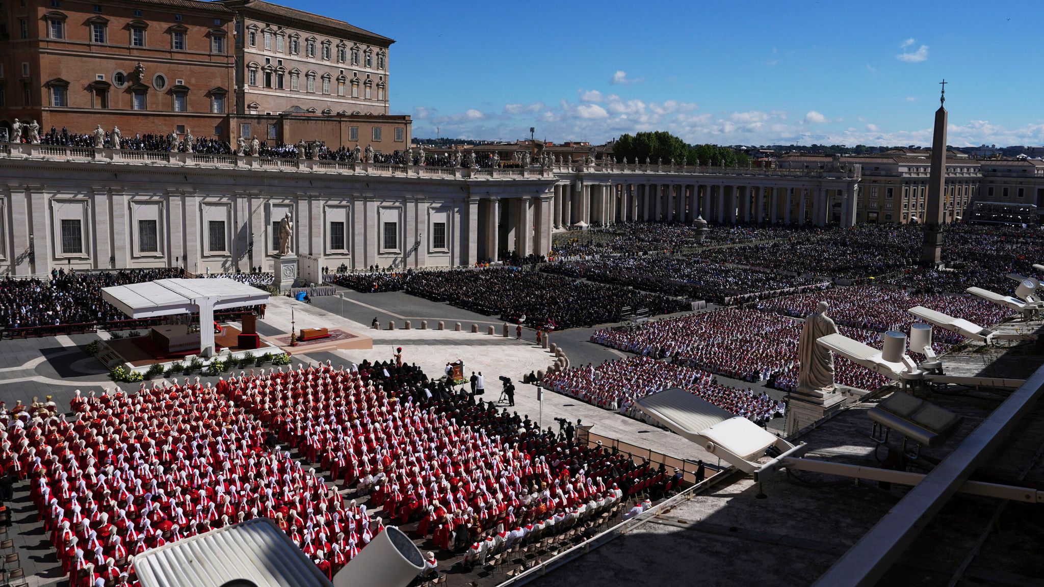 Pope Francis funeral: 250,000 people bid farewell to pontiff who said ...
