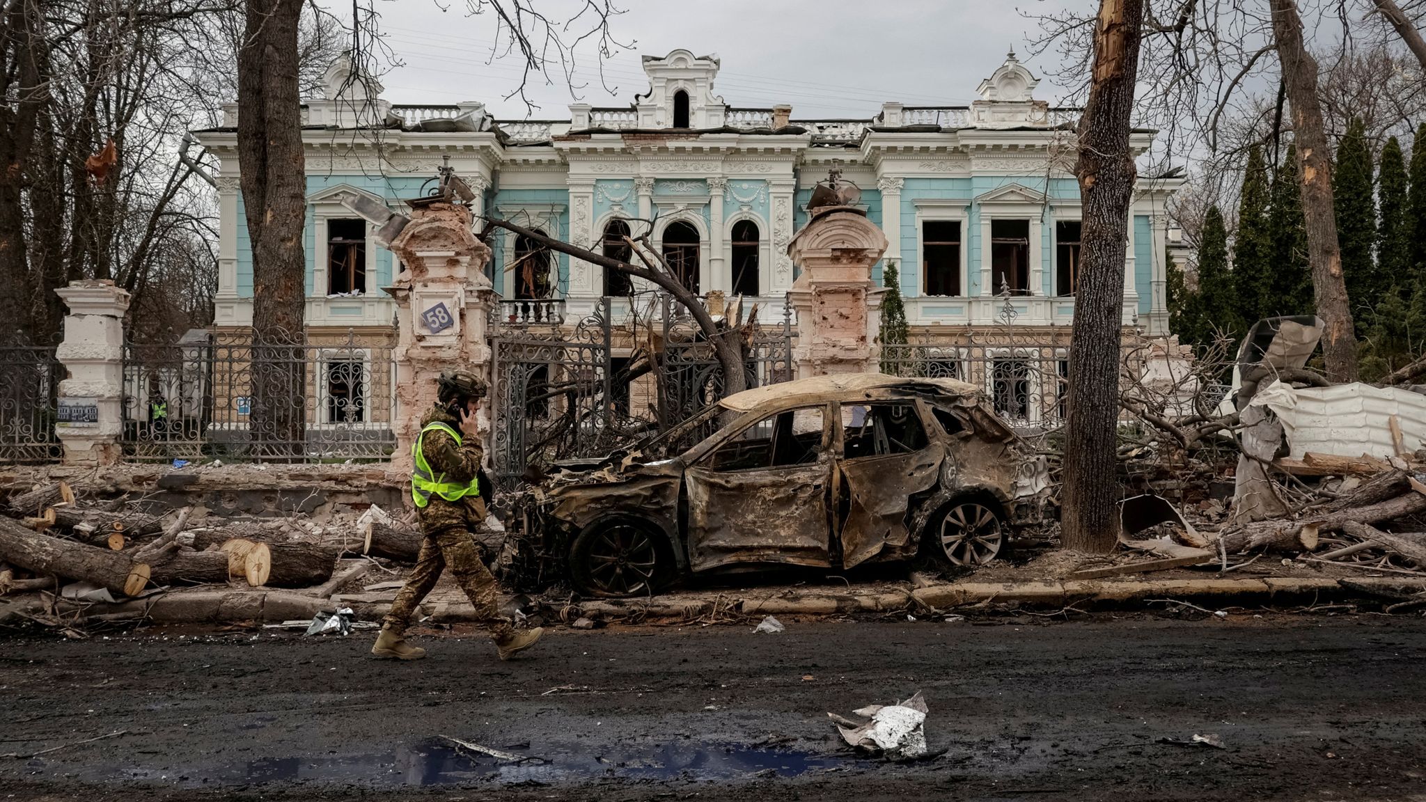 Ukrainian forces 'strike Russian brigade' behind deadly missile attack ...