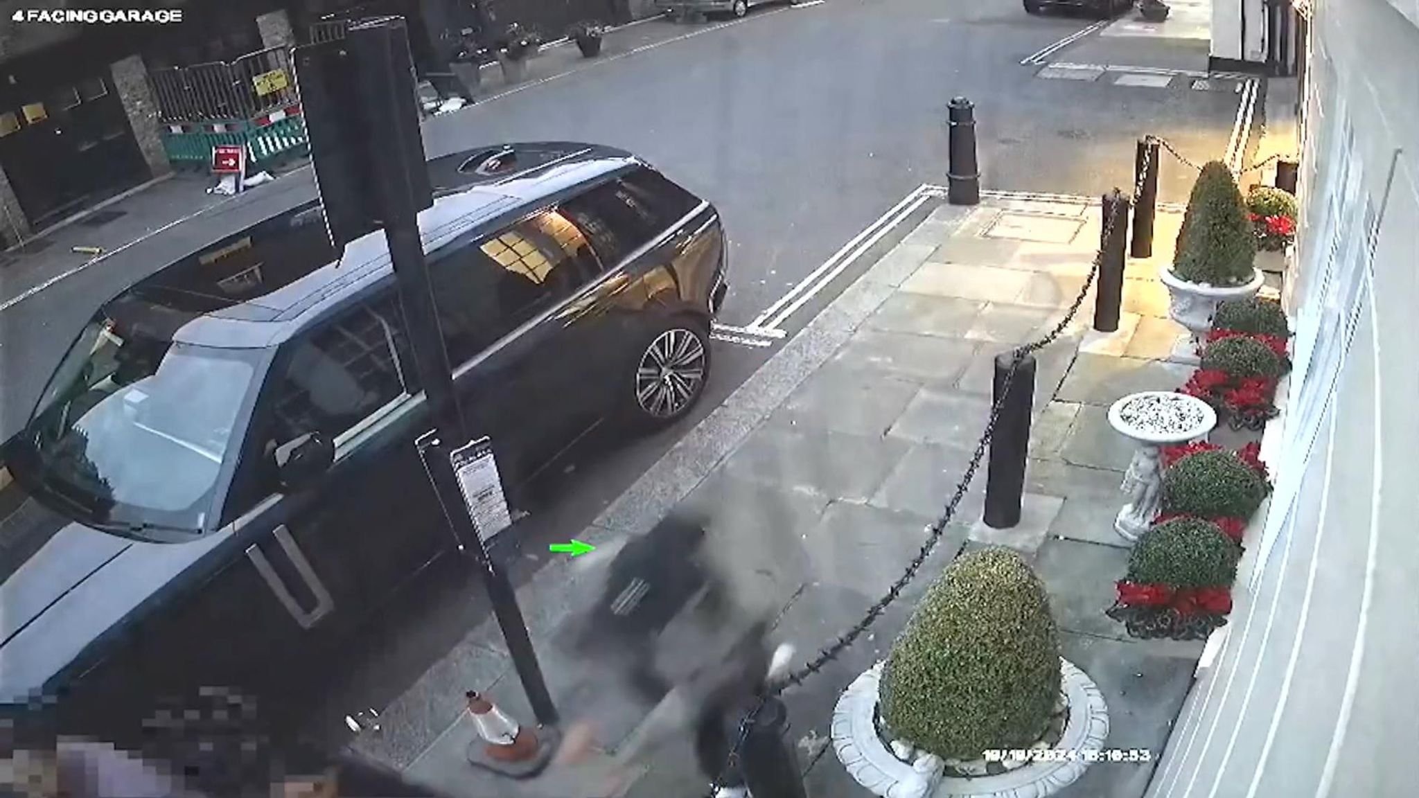 CCTV shows luxury watch thief mistakenly target pair of undercover ...