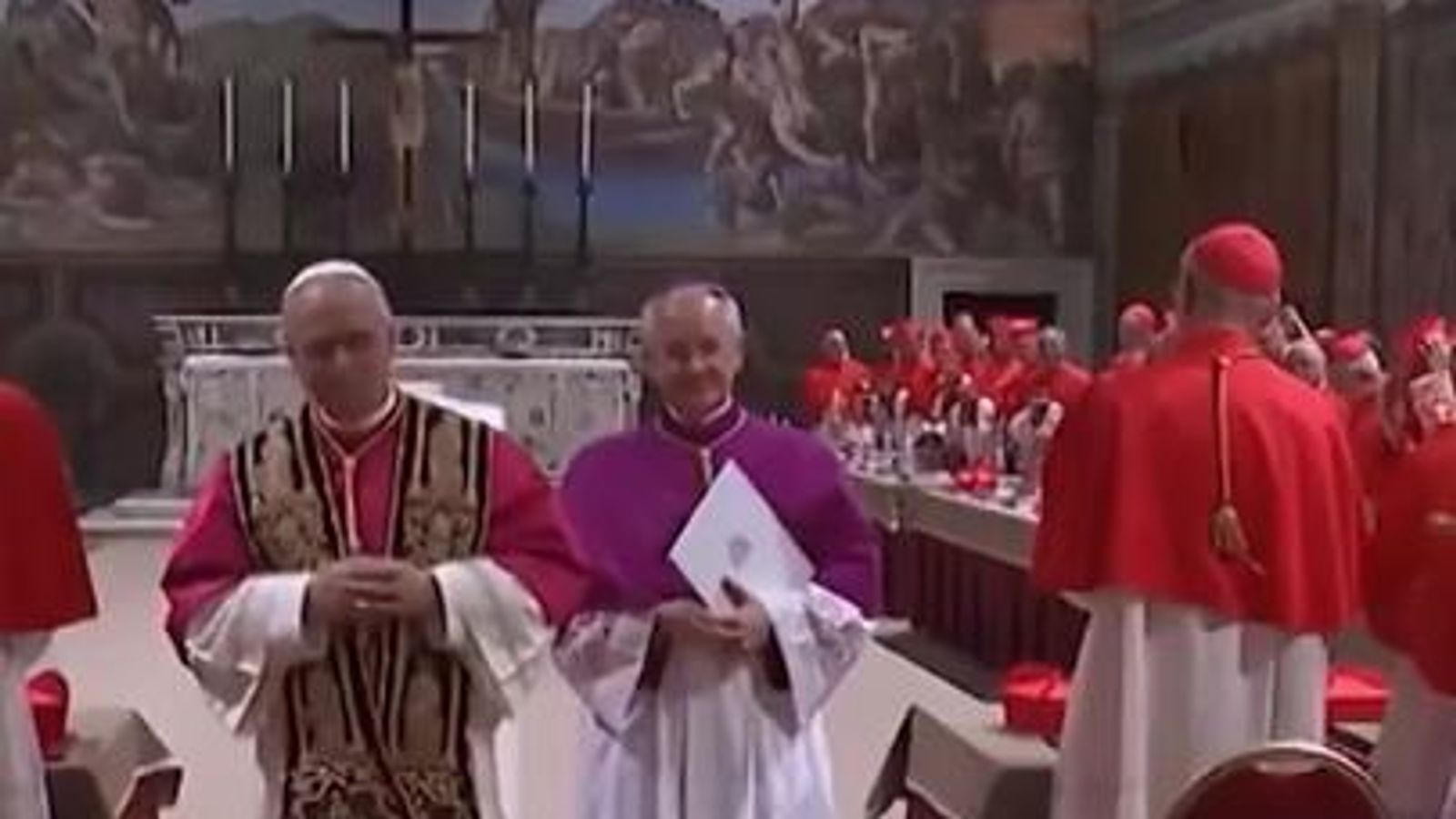 Newly elected pope greets voting cardinals as thousands gathered in St ...