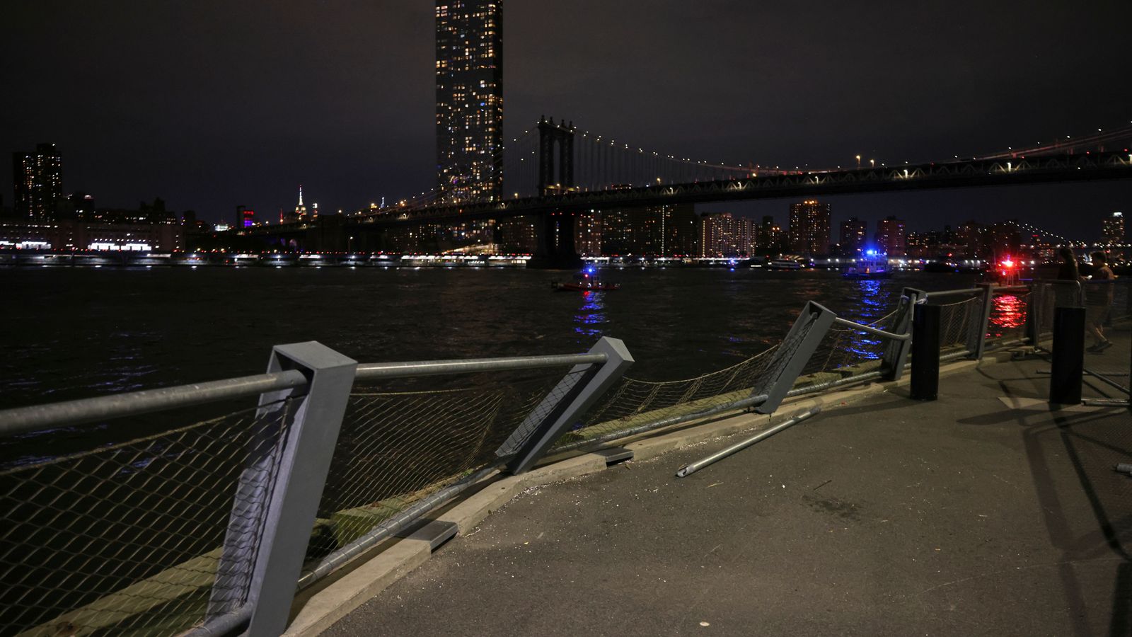 Mexican navy ship crashes into New York's Brooklyn Bridge - two dead and others injured | US ...
