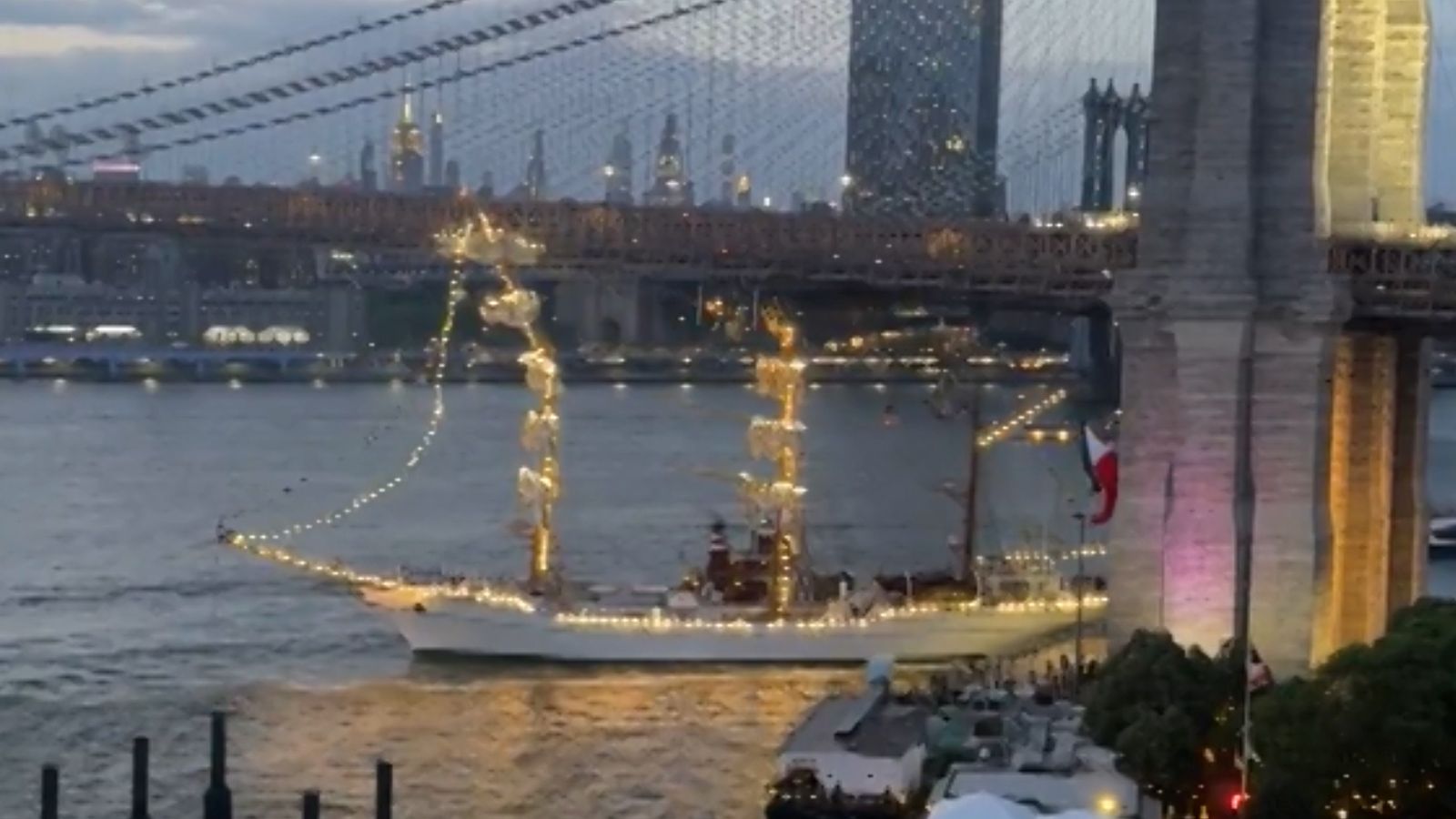 Mexican navy ship crashes into New York's Brooklyn Bridge killing two | US News | Sky News
