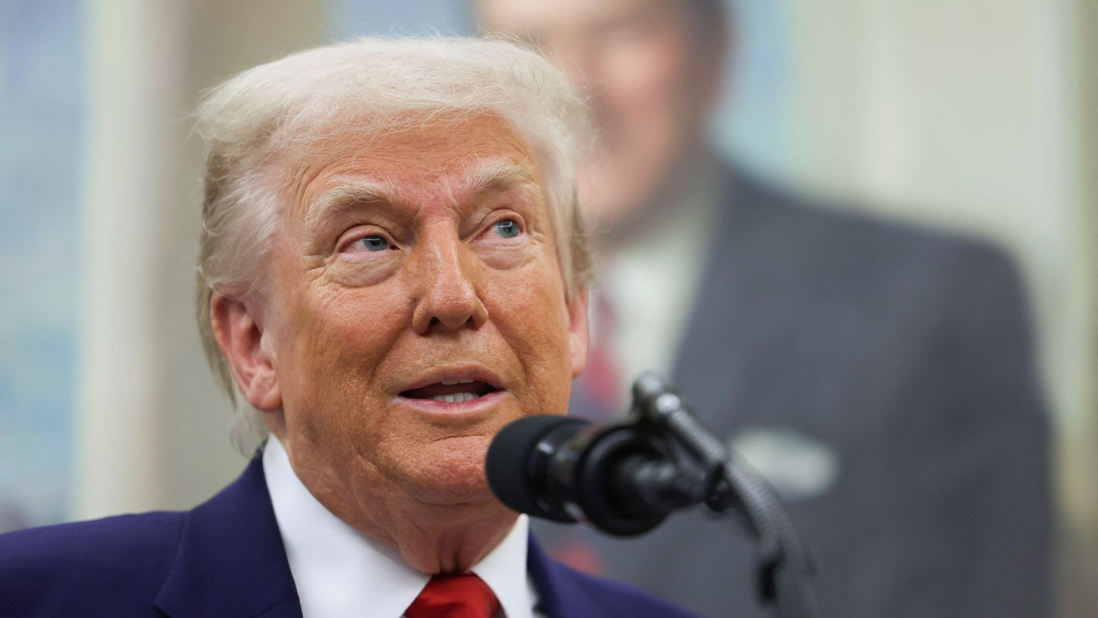 Donald Trump hosts a US investment roundtable | News UK Video News ...