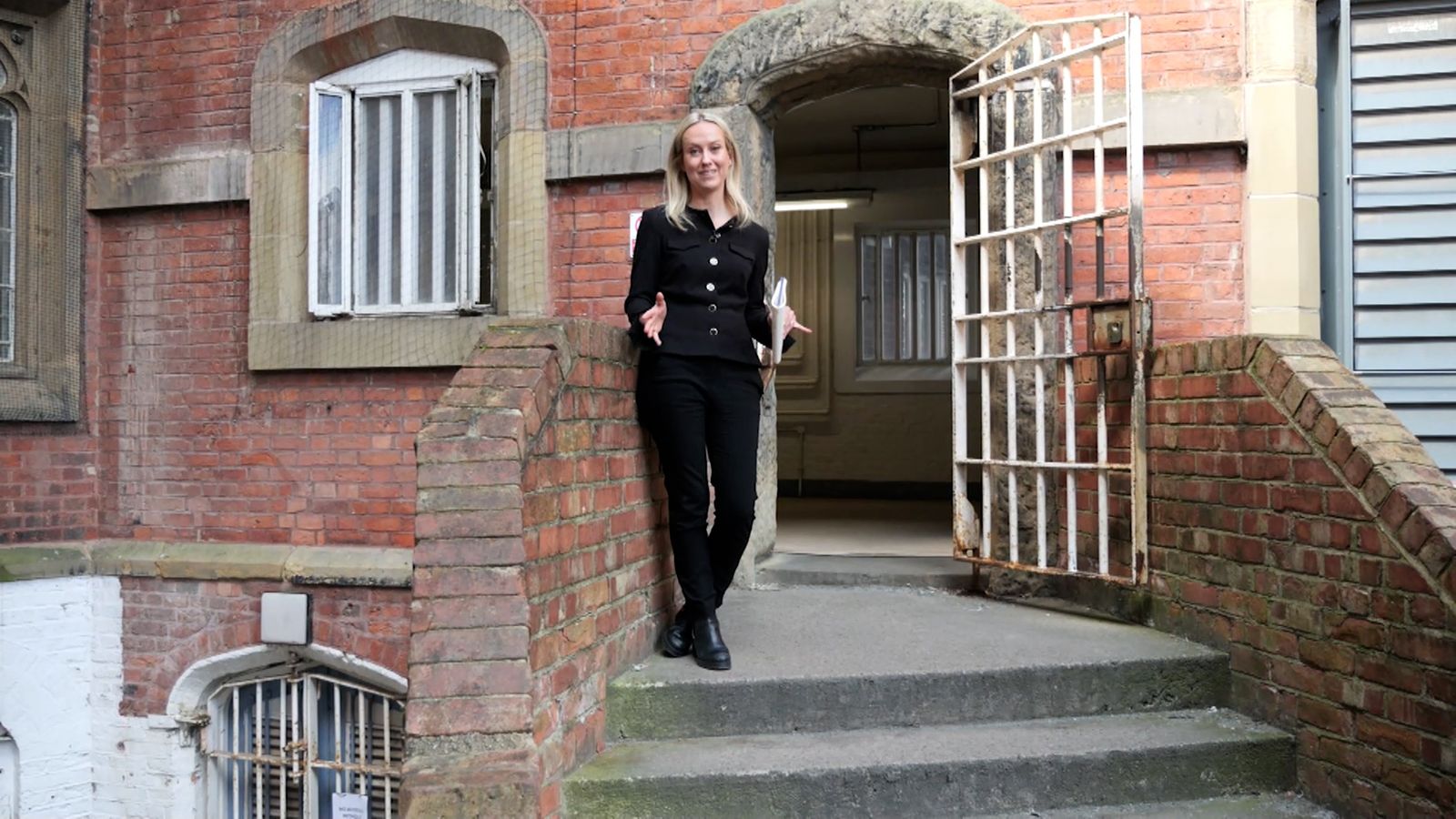 Sky News's Sophy Ridge steps inside HM Preston Prison | News UK Video ...