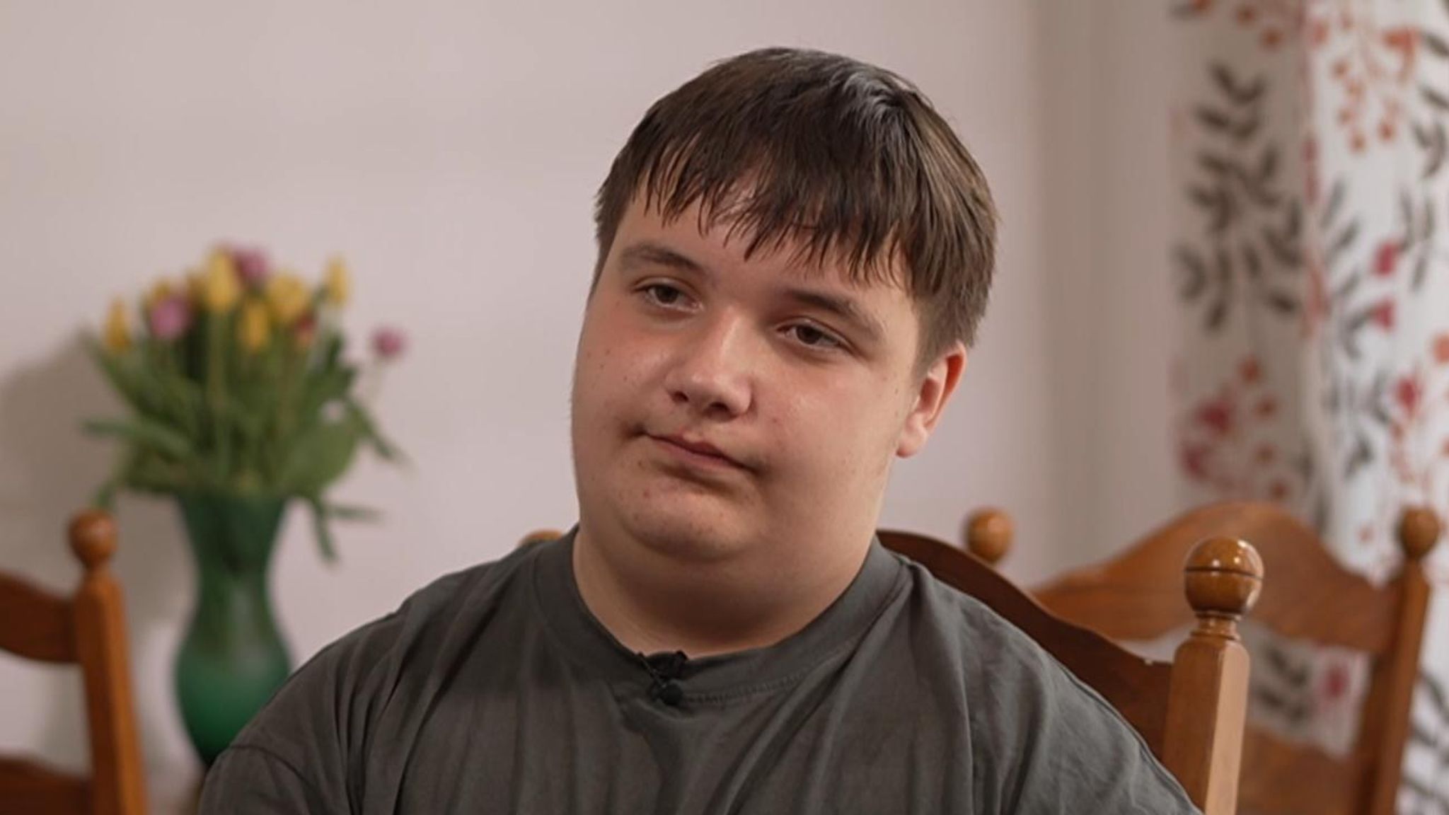 Teenager living in 'continuous pain' after Dr Yaser Jabbar carried out 'inappropriate ...