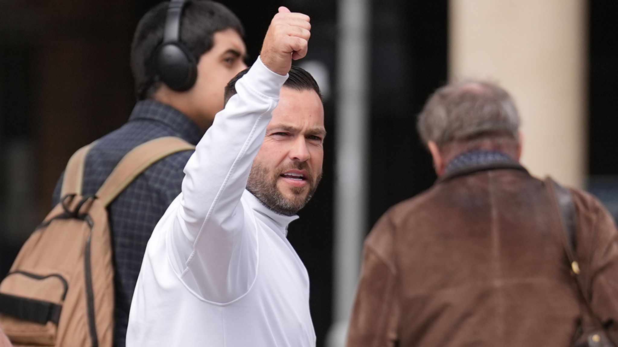 Man who tried to sell stolen £4.75m golden toilet from Blenheim Palace ...