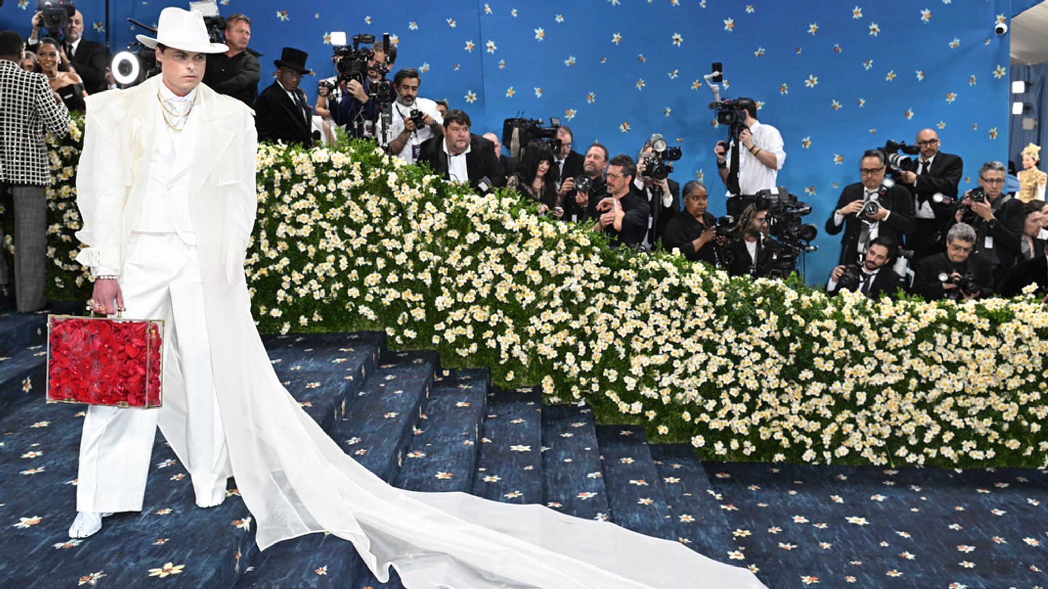 Met Gala 2025: Diana Ross, Sabrina Carpenter and Lewis Hamilton among ...