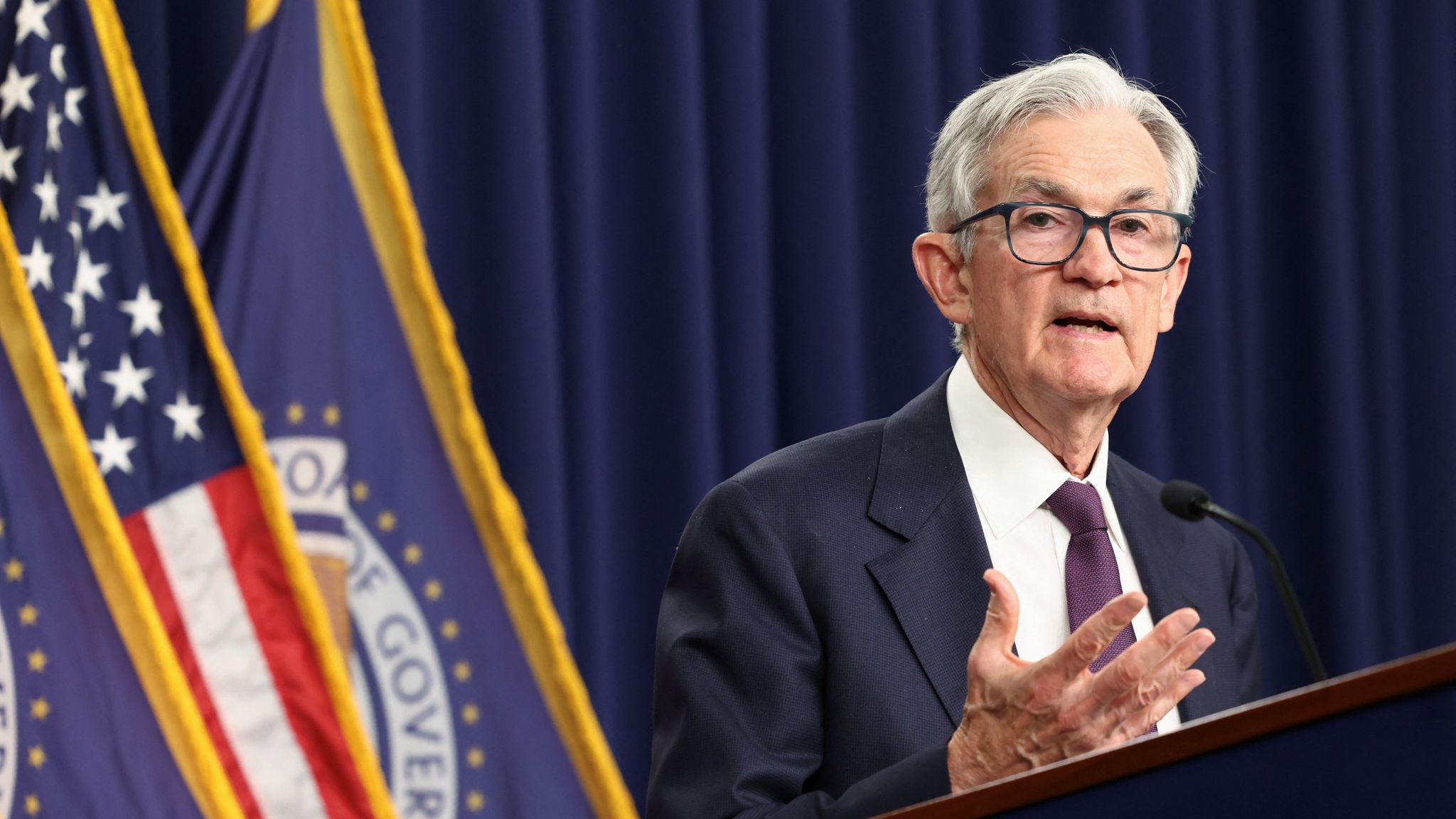 Federal Reserve warns of impact of Trump tariffs as US interest rates ...
