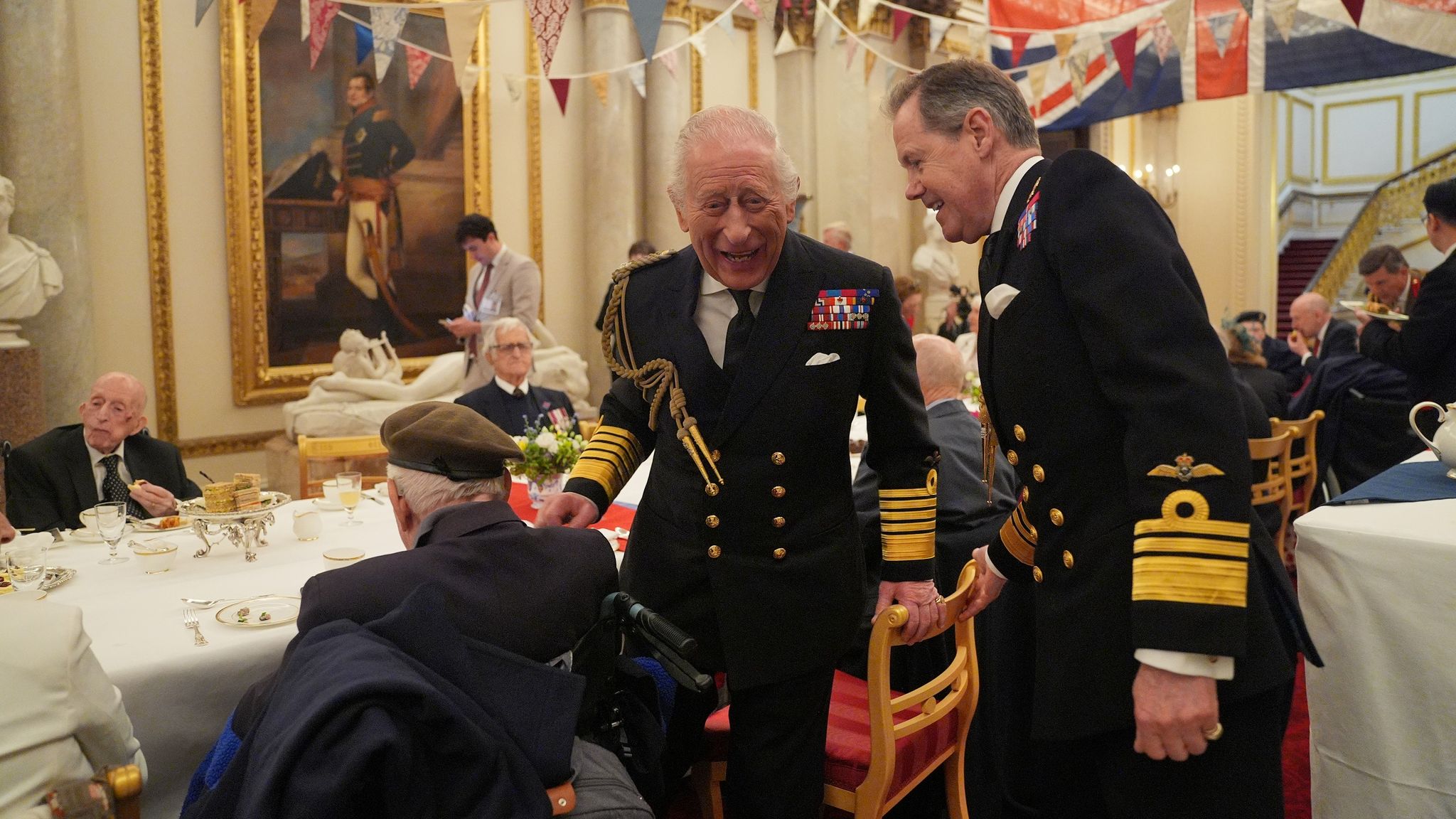 VE Day in pictures: The Royal Family, huge crowds, a military parade ...