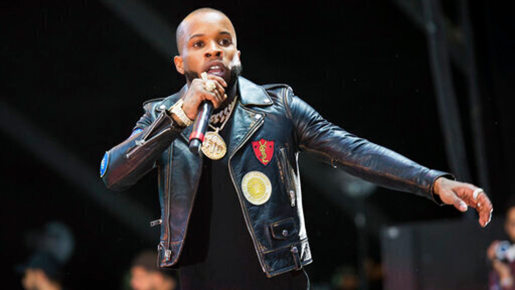 Rapper Tory Lanez 'stabbed 14 times' while serving sentence for Megan ...