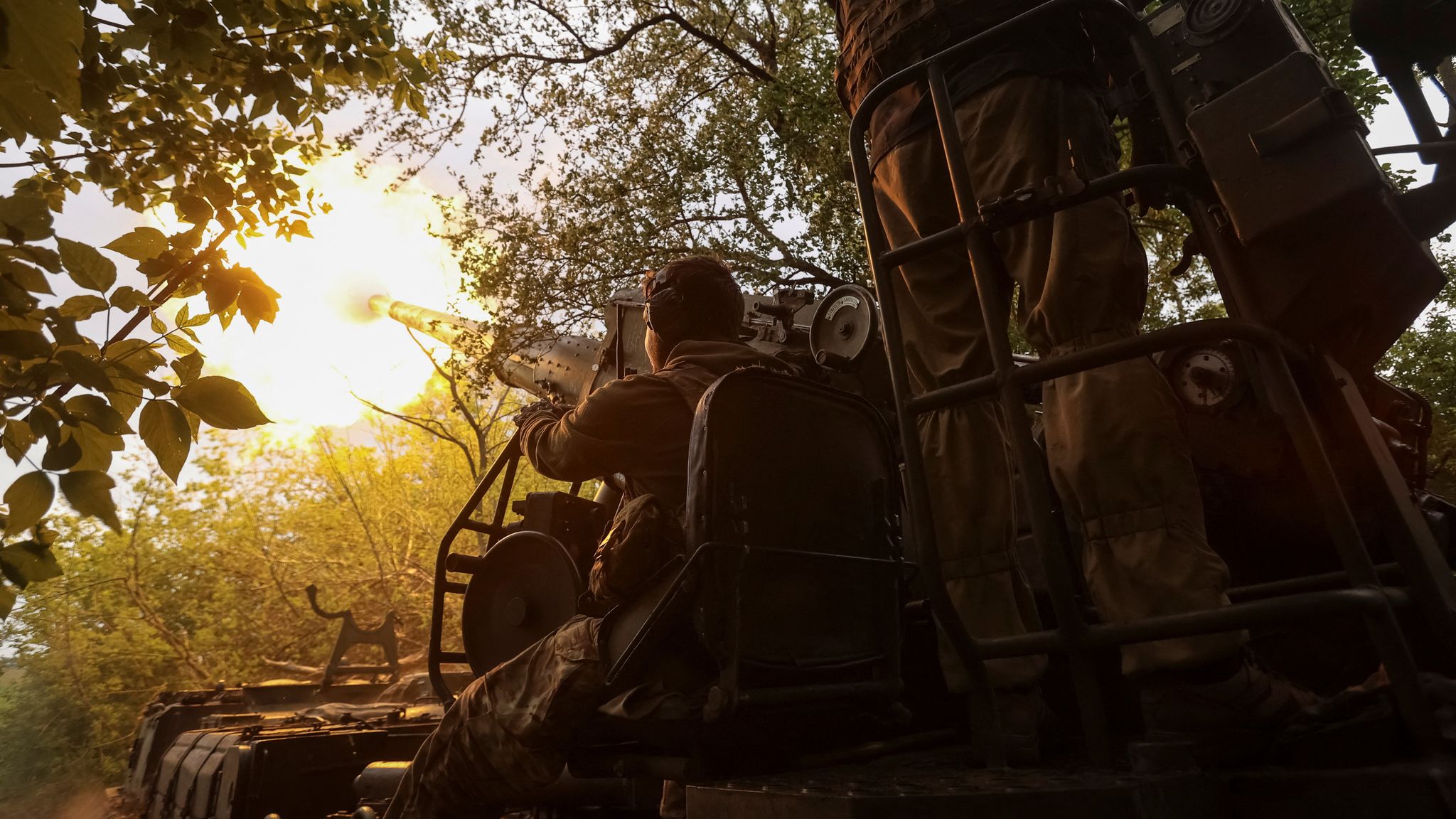 Girl, 9, killed in Russian missile attack - as Moscow continues advance on Ukrainian territory ...