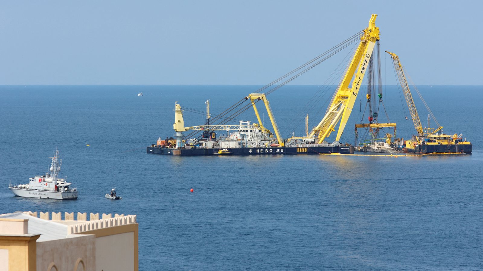 Investigators to examine sunken Bayesian superyacht | News UK Video ...