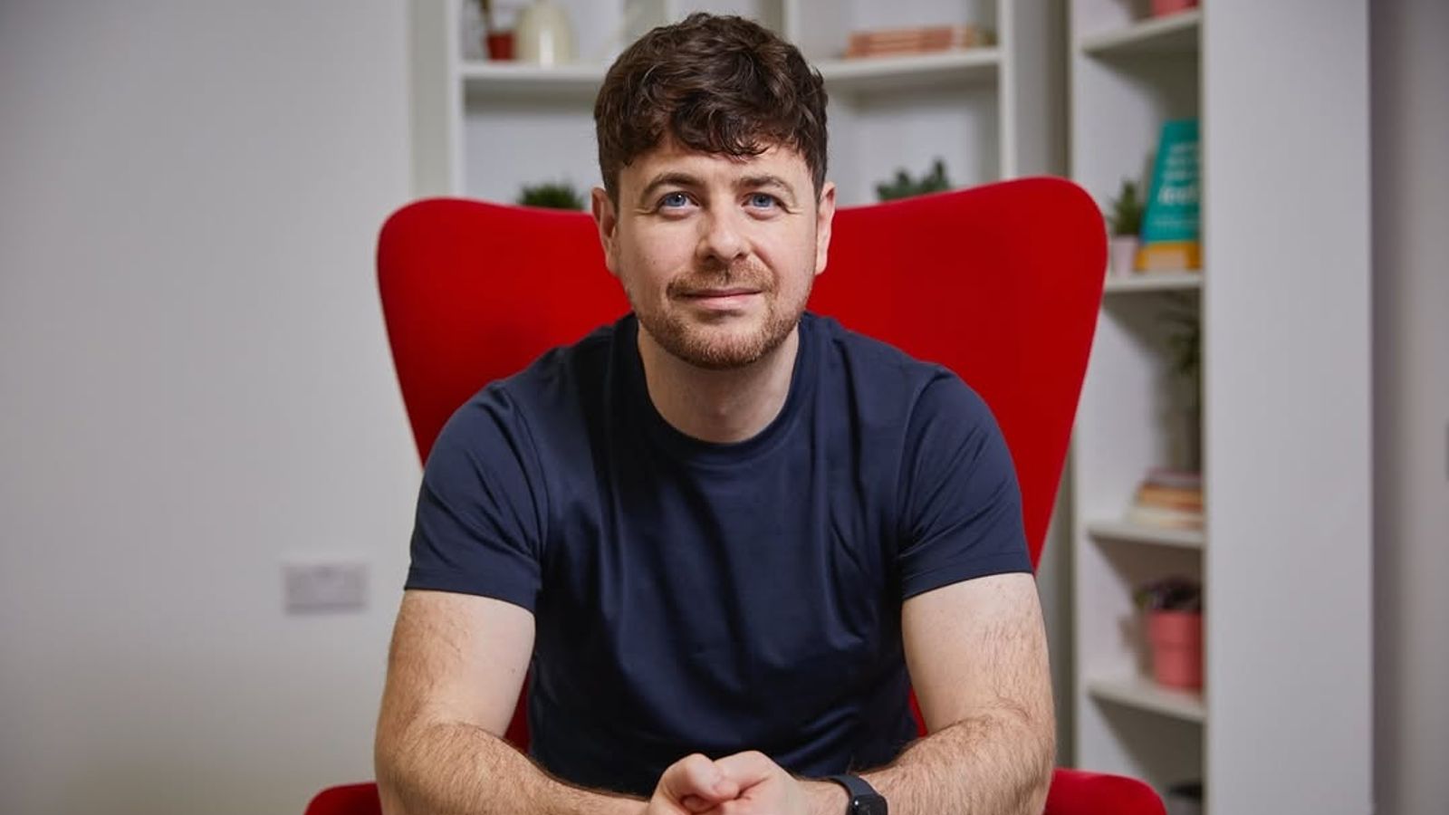 'Parasocial' is the Cambridge dictionary word of the year but what does ...