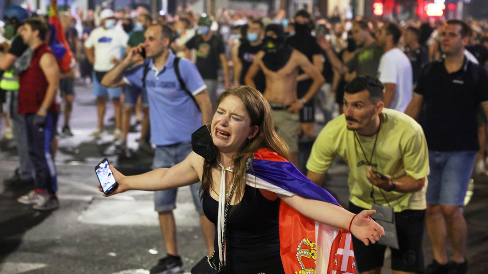 Riot police clash with protesters calling for end to Serbian president ...