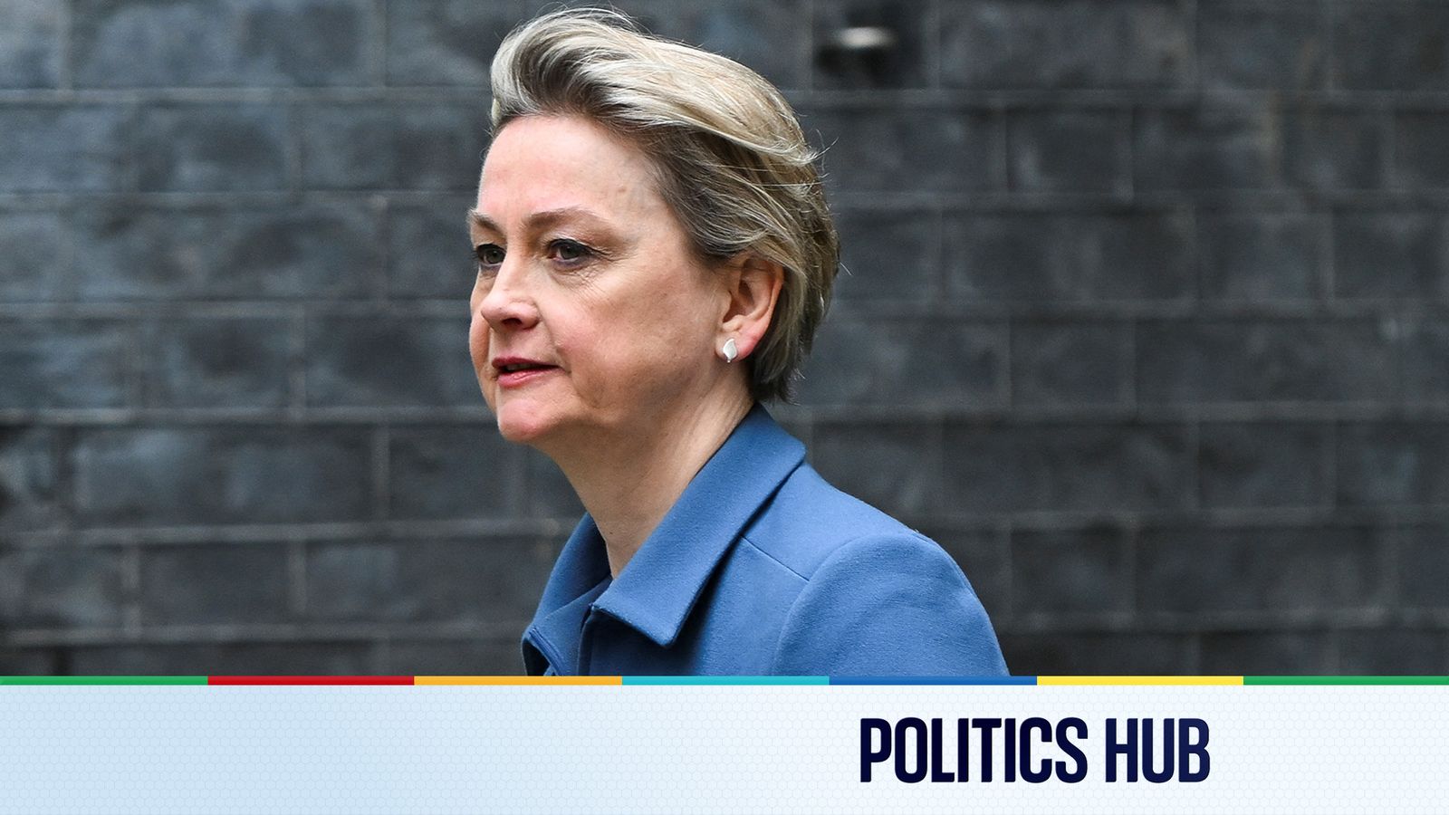 Politics latest: Ministers must 'get a grip' on unrest outside asylum ...