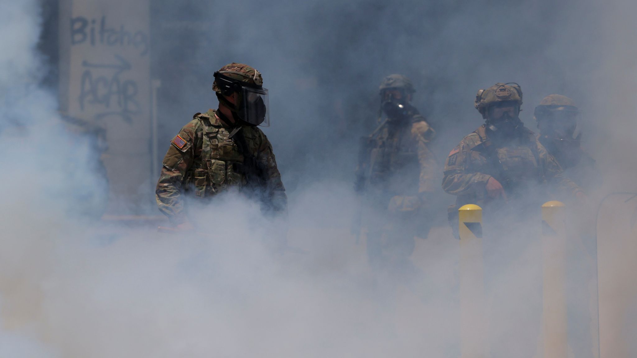 Downtown LA is a scene of pandemonium and lawlessness | US News | Sky News