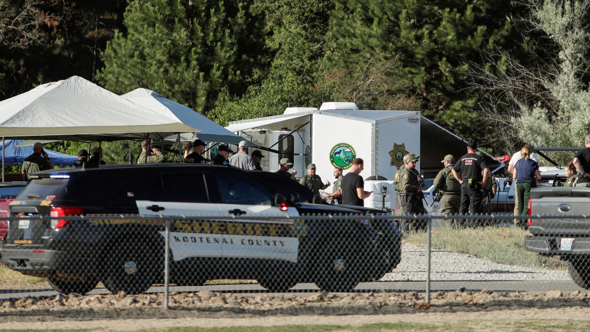 Sniper starts fire then kills two firefighters in 'total ambush' | US ...