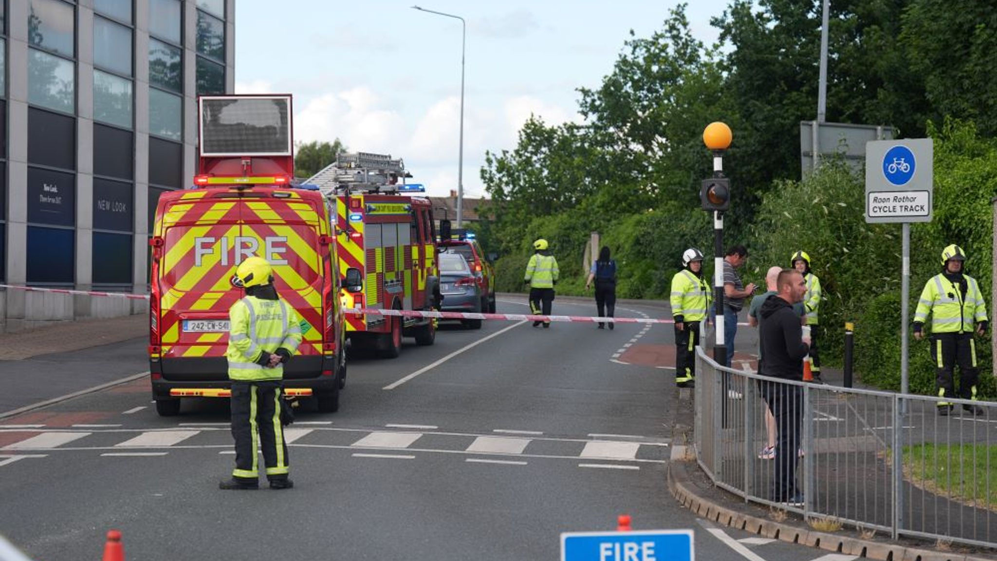 Man dead and child injured after shooting incident at shopping centre ...